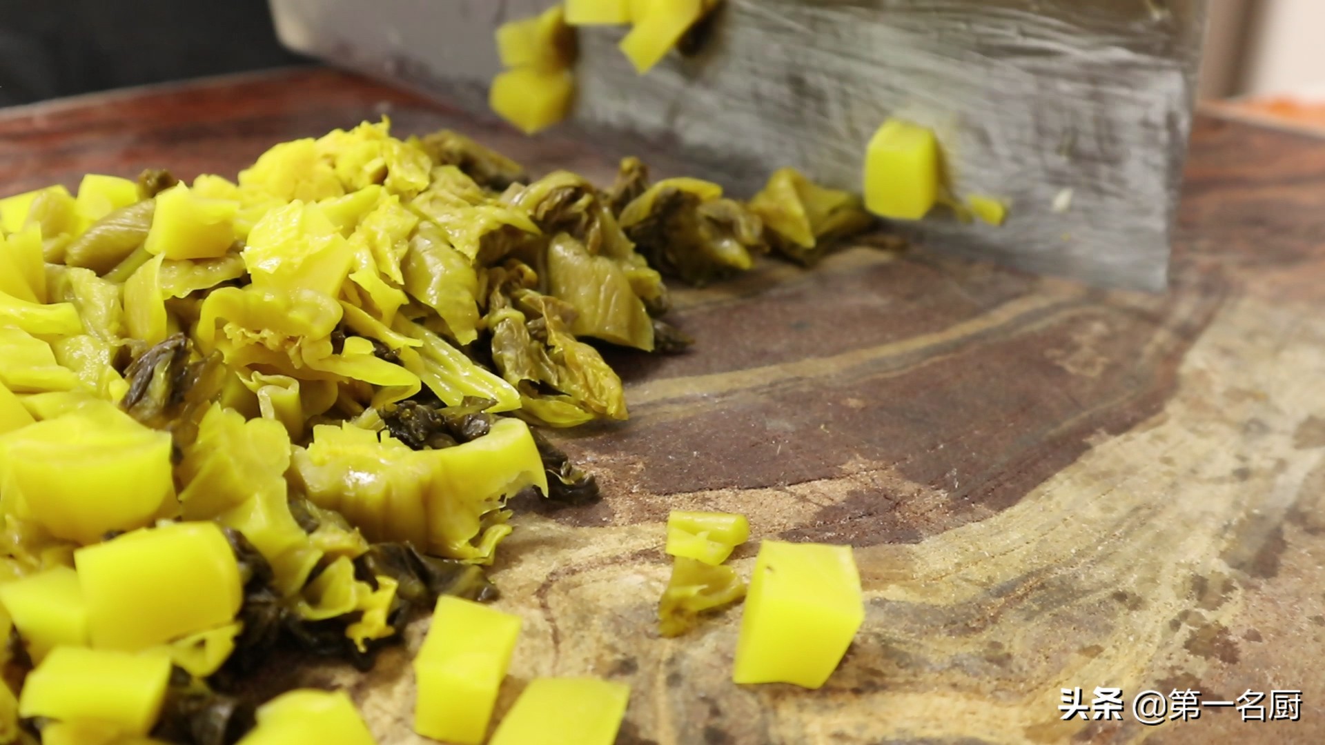 How to make snails delicious?Try it with this kind of ingredients, it's ...