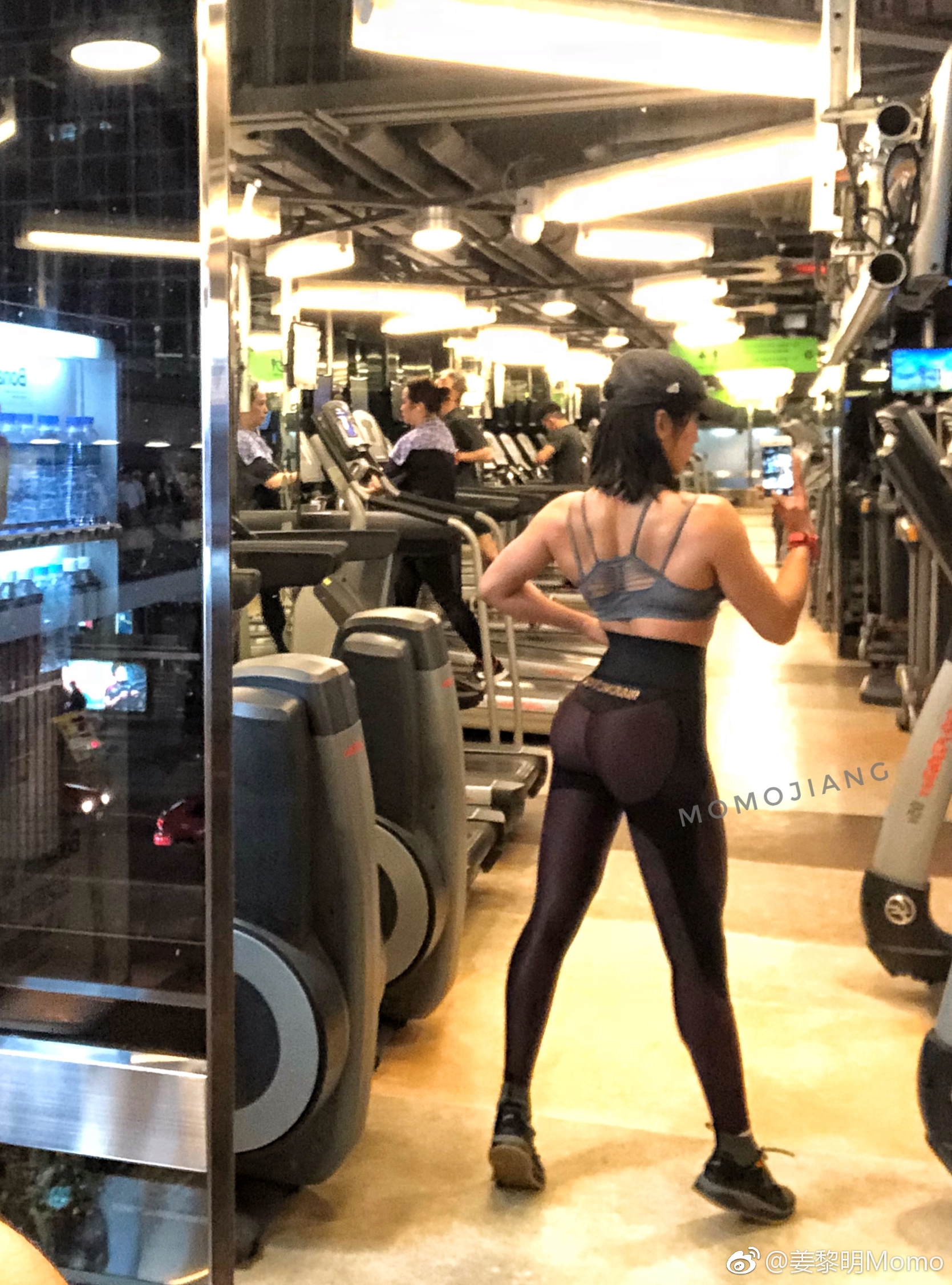 Jiang Liming, China's "No. 1 Queen of Buttocks", conquered thousands of ...