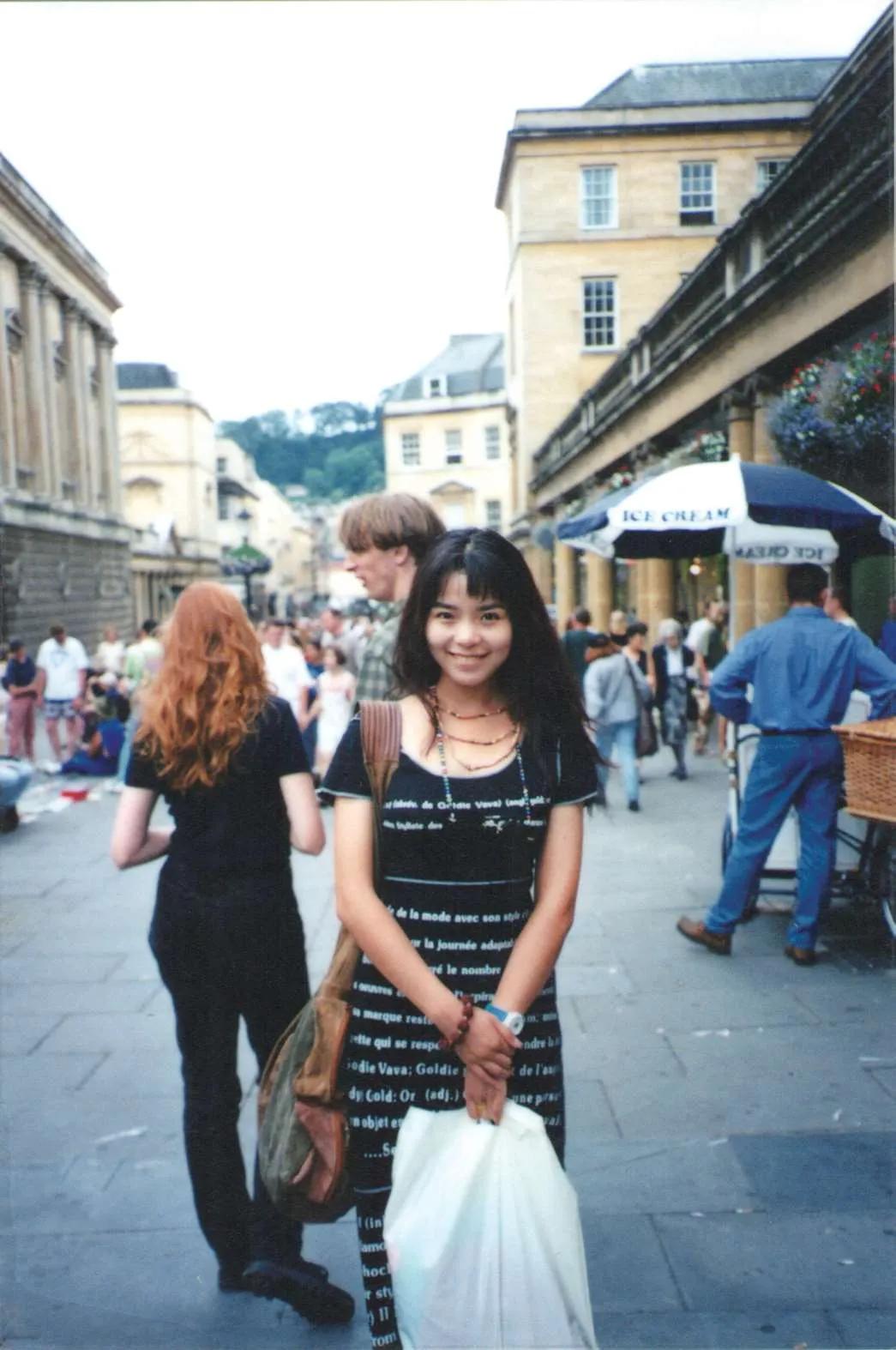 A 17-year-old Chinese beauty rushes to Japan alone!From toilet cleaner ...