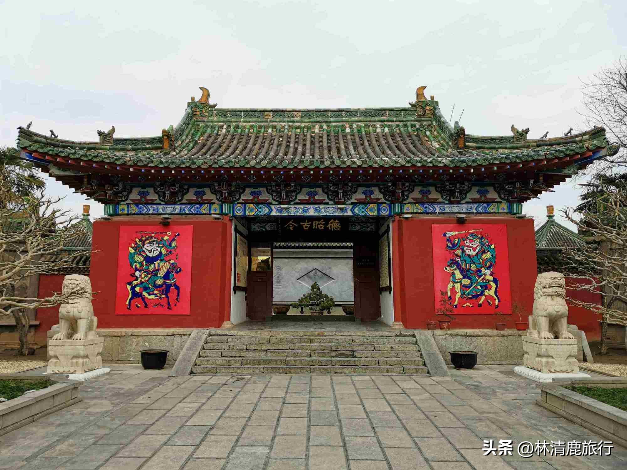 The incense-rich Bao Gong Temple is now a 4A scenic spot, a good place ...
