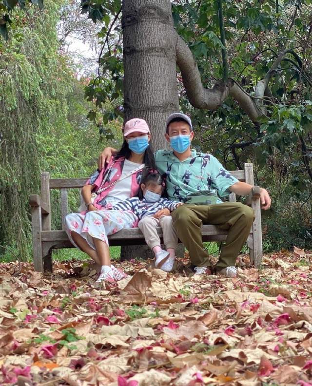 Edison Chen took a family portrait and thanked Qin Shupei for being the ...