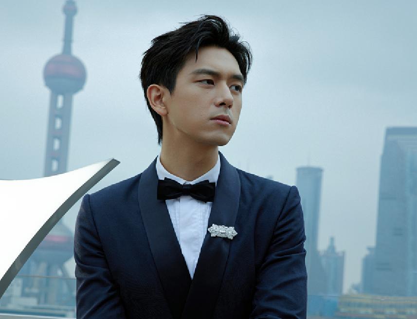 Li Xian puts out the longevity noodles late at night, has a clear soup ...