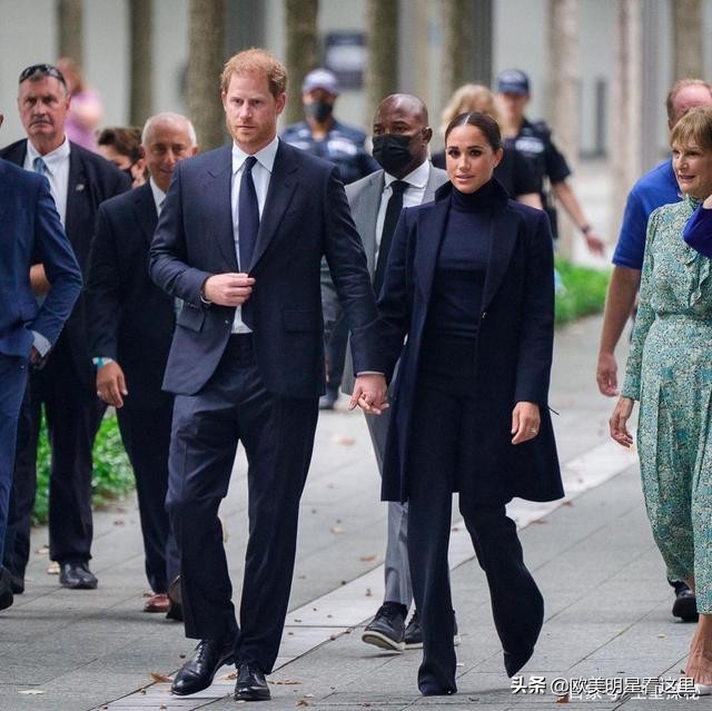 Megan arrived in New York to participate in the event, her ruddy ...