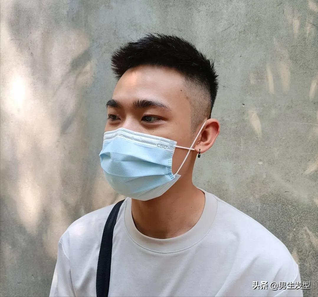 Boys' "little airplane head" hairstyle is so handsome, it's a pity that ...