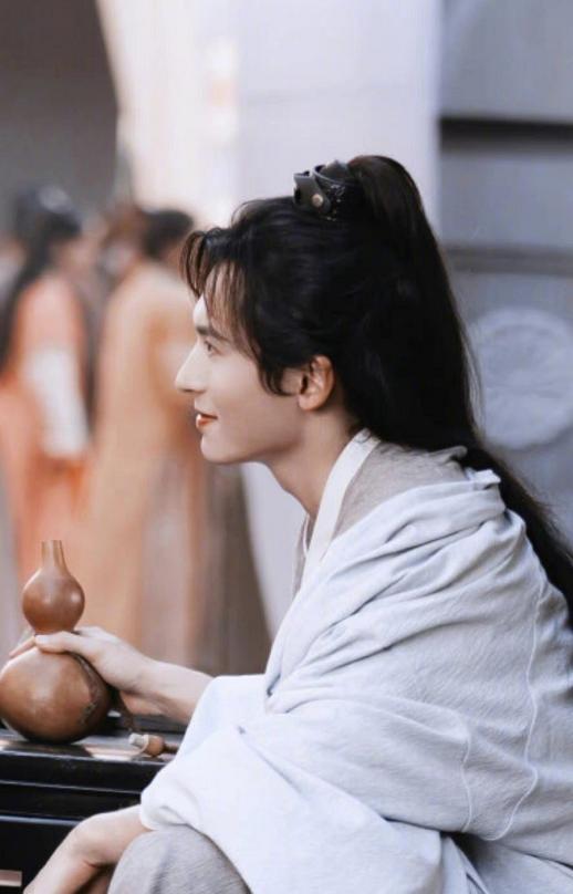 Word of Honor shows Zhou Zishu's new look, but uses Luo Yunxi's face to ...