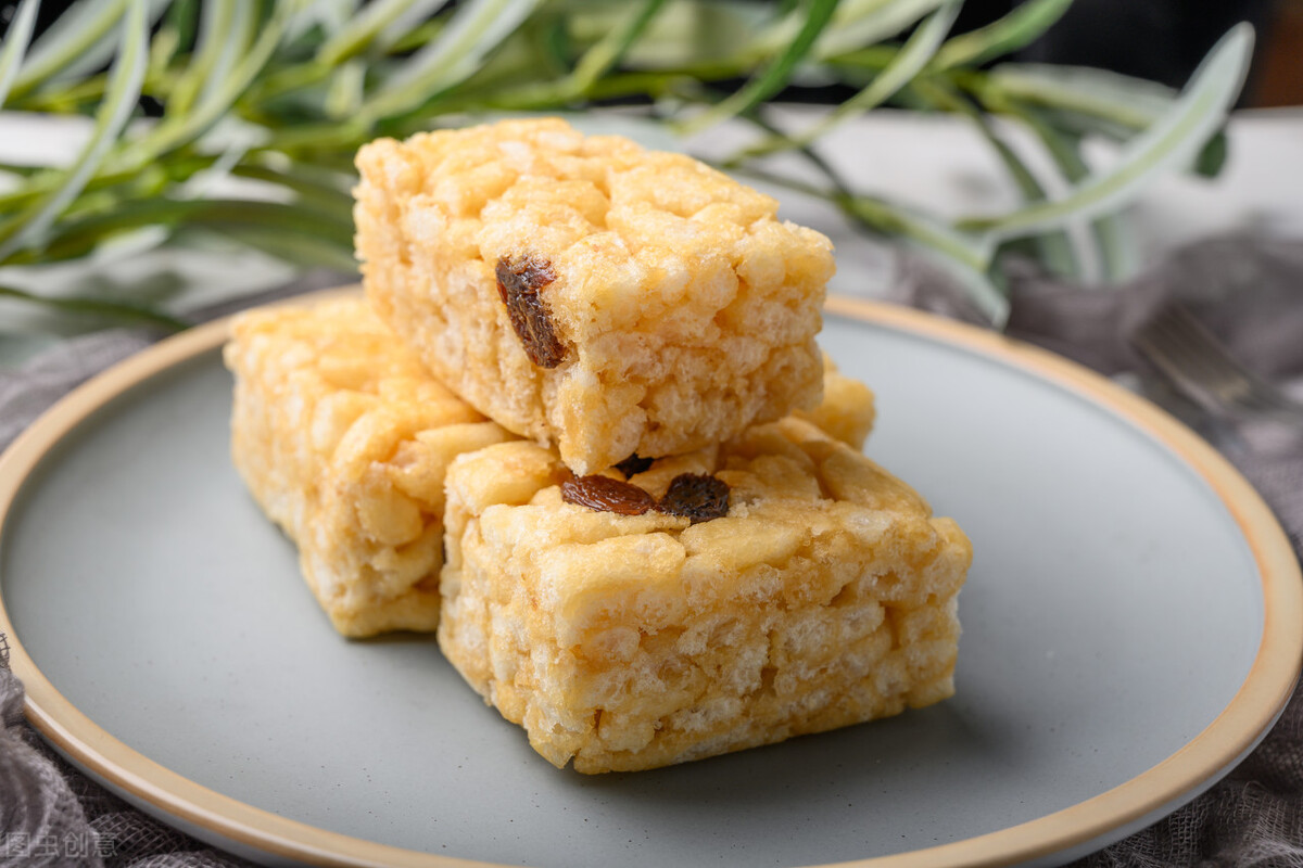 2 eggs and 1 bowl of flour, teach you to make Sachima, easy to operate ...