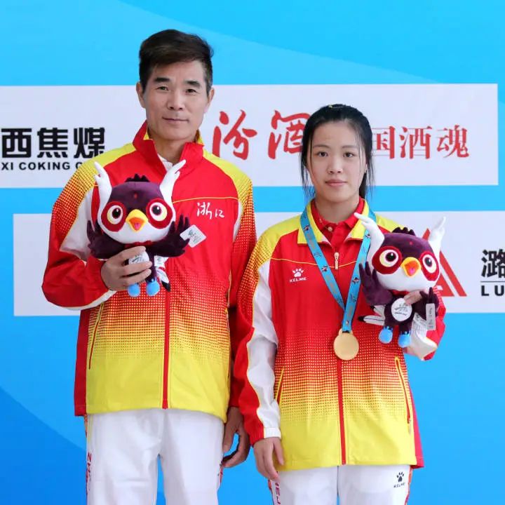 The first gold medalist Yang Qian in the eyes of the head coach of the ...