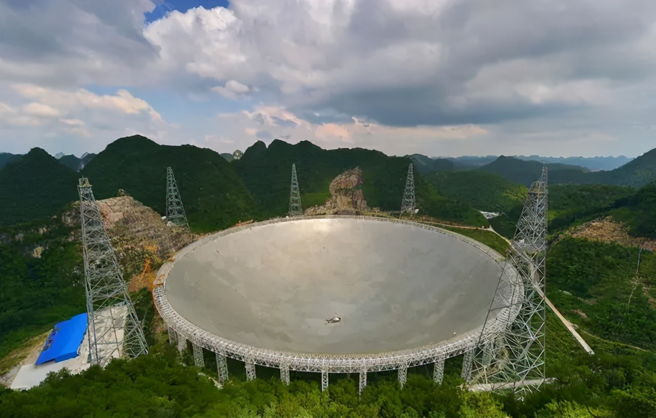 What are the top ten Chinese projects that foreigners call "crazy"? - iNEWS