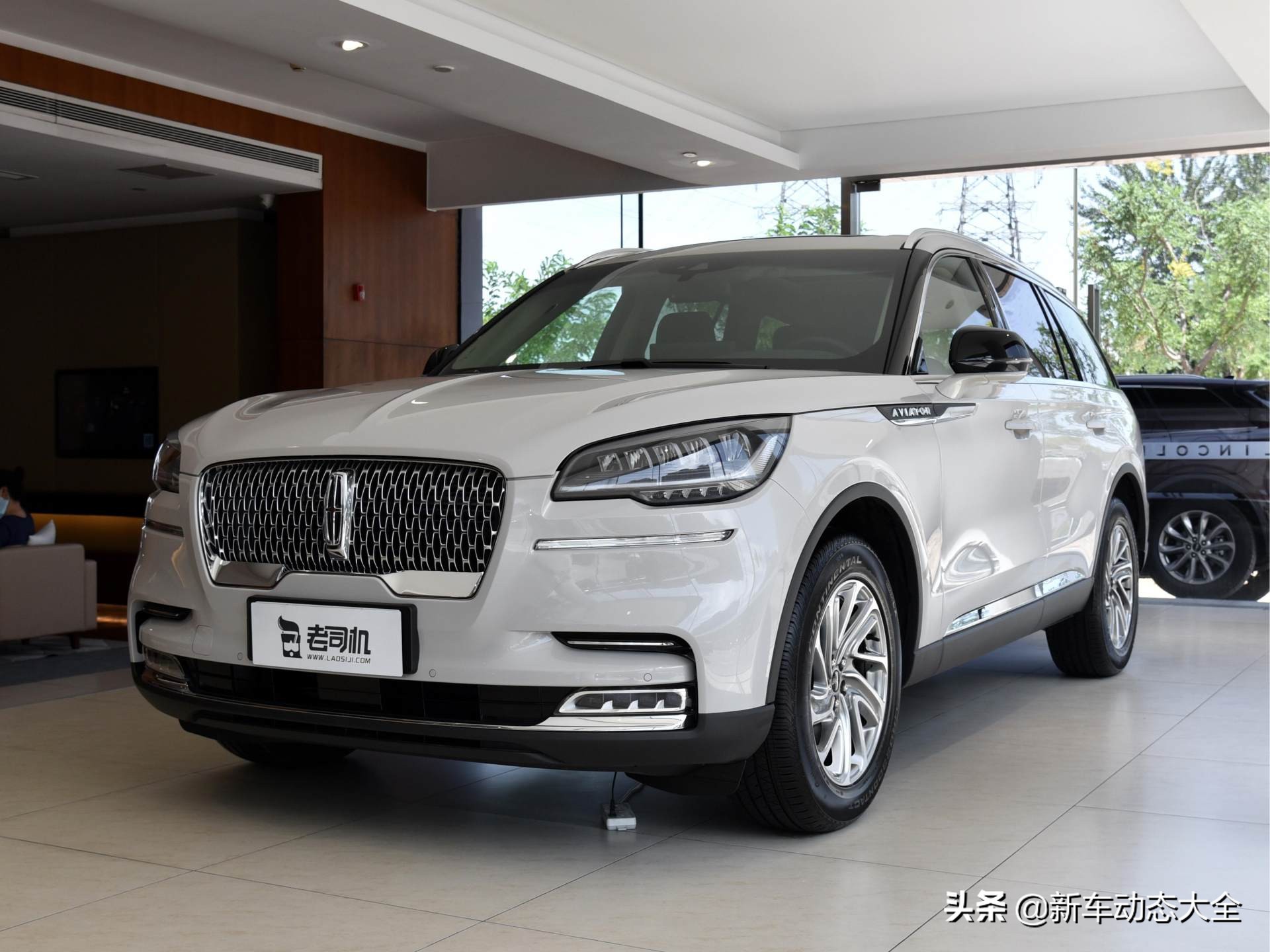 Luxury brand V6 high-end SUV, imported with original packaging, not ...