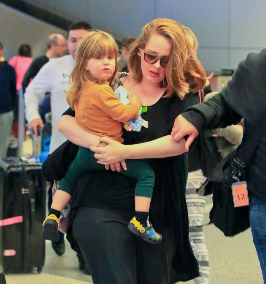 Adele halved himself, a benchmark figure in the fat beauty industry ...