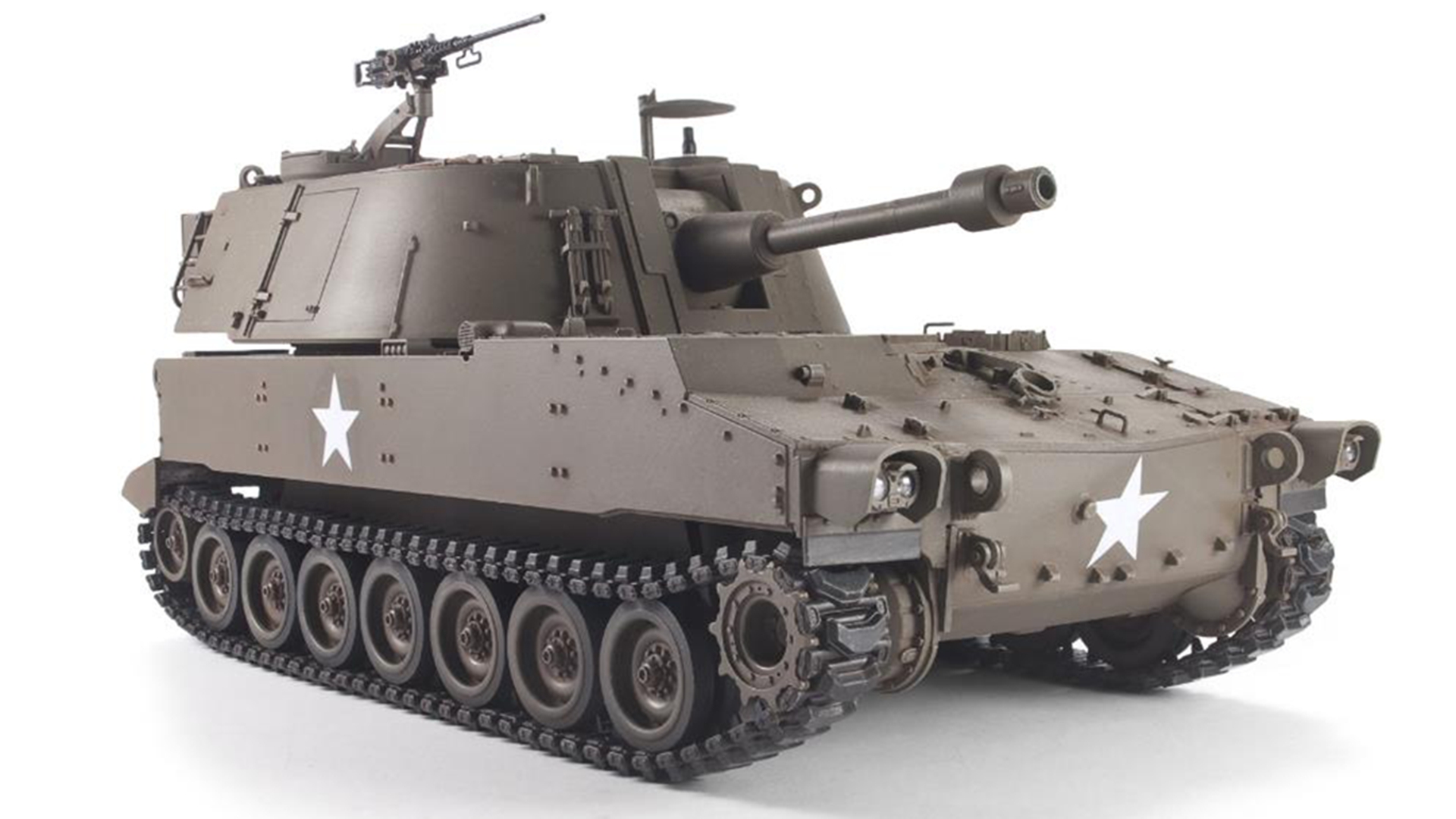 The predecessor of the M109, the M108 artillery developed after World ...