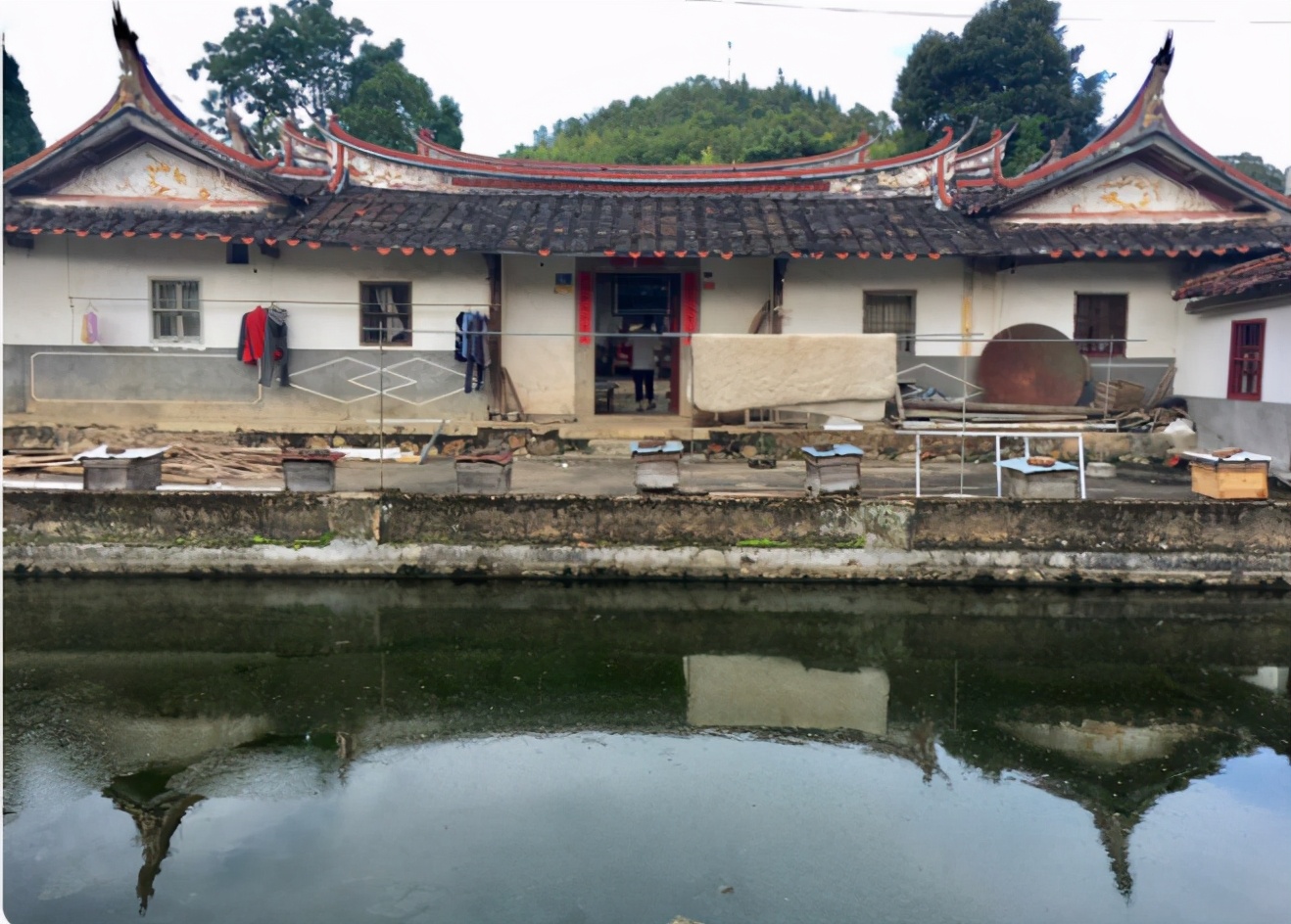 Circle of Friends (2114) (Author: Hao Shan Hao Shui) - iNEWS