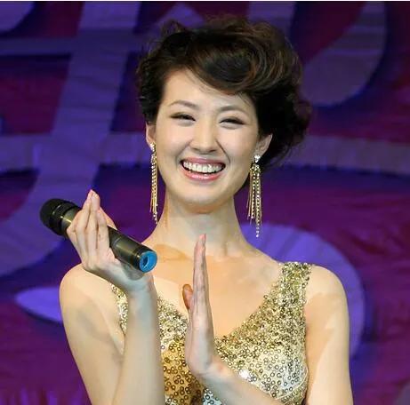 CCTV beauty host: Zhang Yu - iNEWS