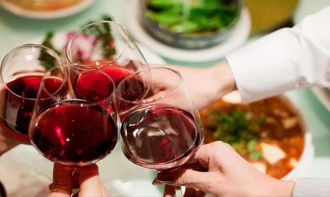 How does the floral fragrance in wine come from? - iNEWS