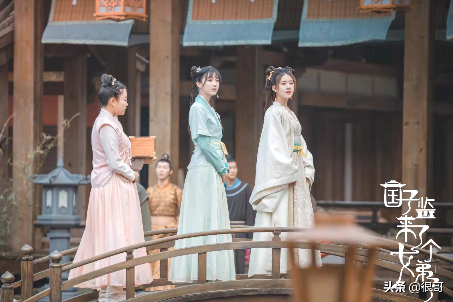 A female disciple actor came from the Imperial College. Education ...