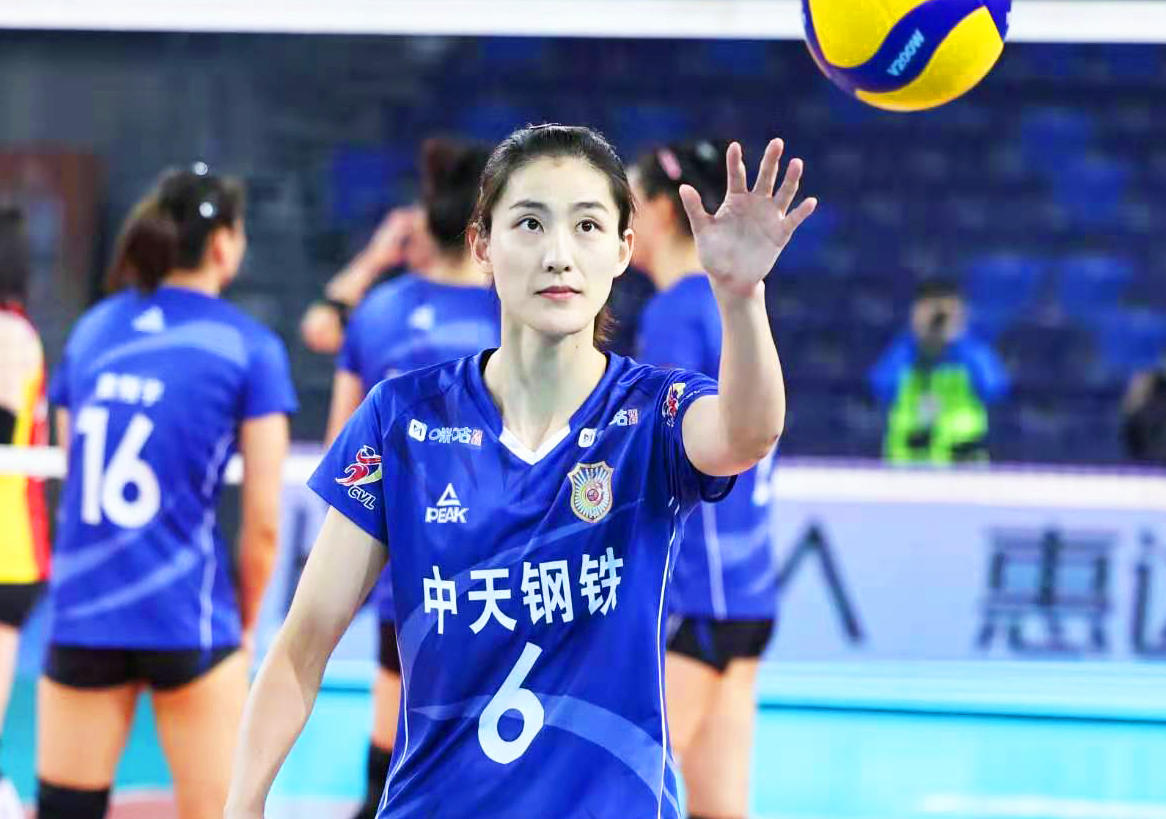 The women's volleyball team reappears the famous serve scene, Yang ...