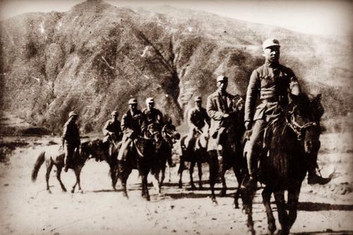 After the victory of the Pingjin Campaign, where did the 800,000 ...