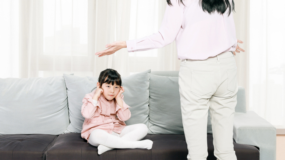 3-8 years old is the child's first rebellious period. Parents must be ...