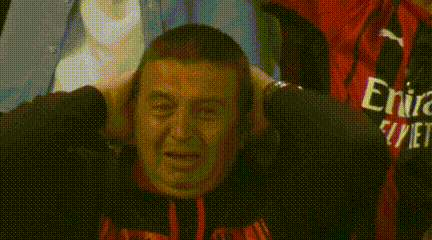Milan fans in tears: 2-1 in 5 minutes, Anfield was quiet at that moment ...