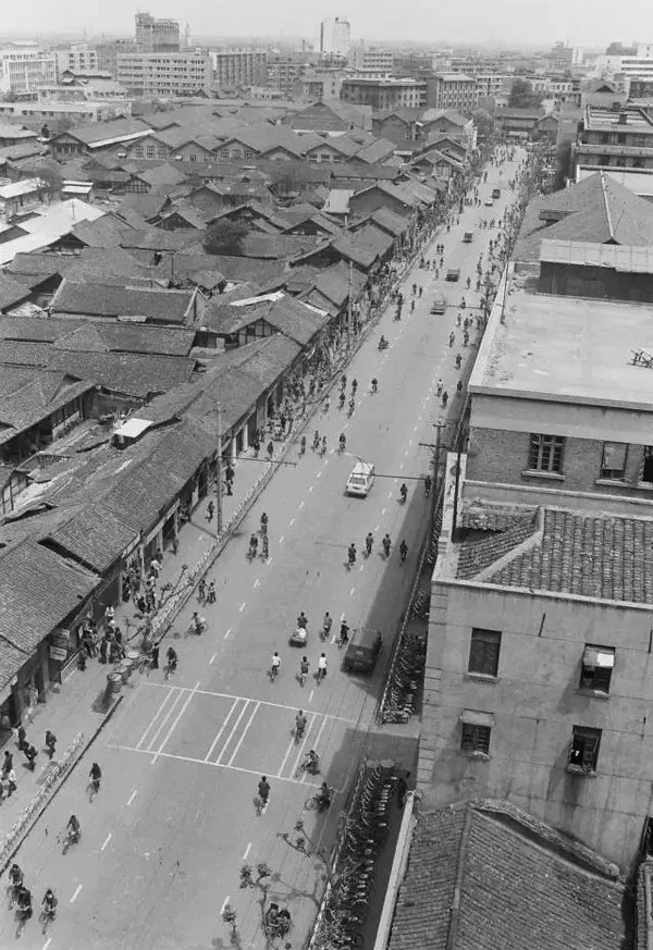 Old photos of Chengdu in the 1980s (continued), comfortable - iNEWS