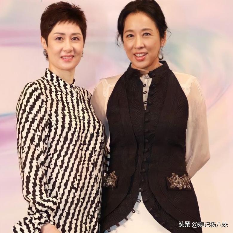 A precious group photo of the wealthy Huo family: Zhu Lingling's ...