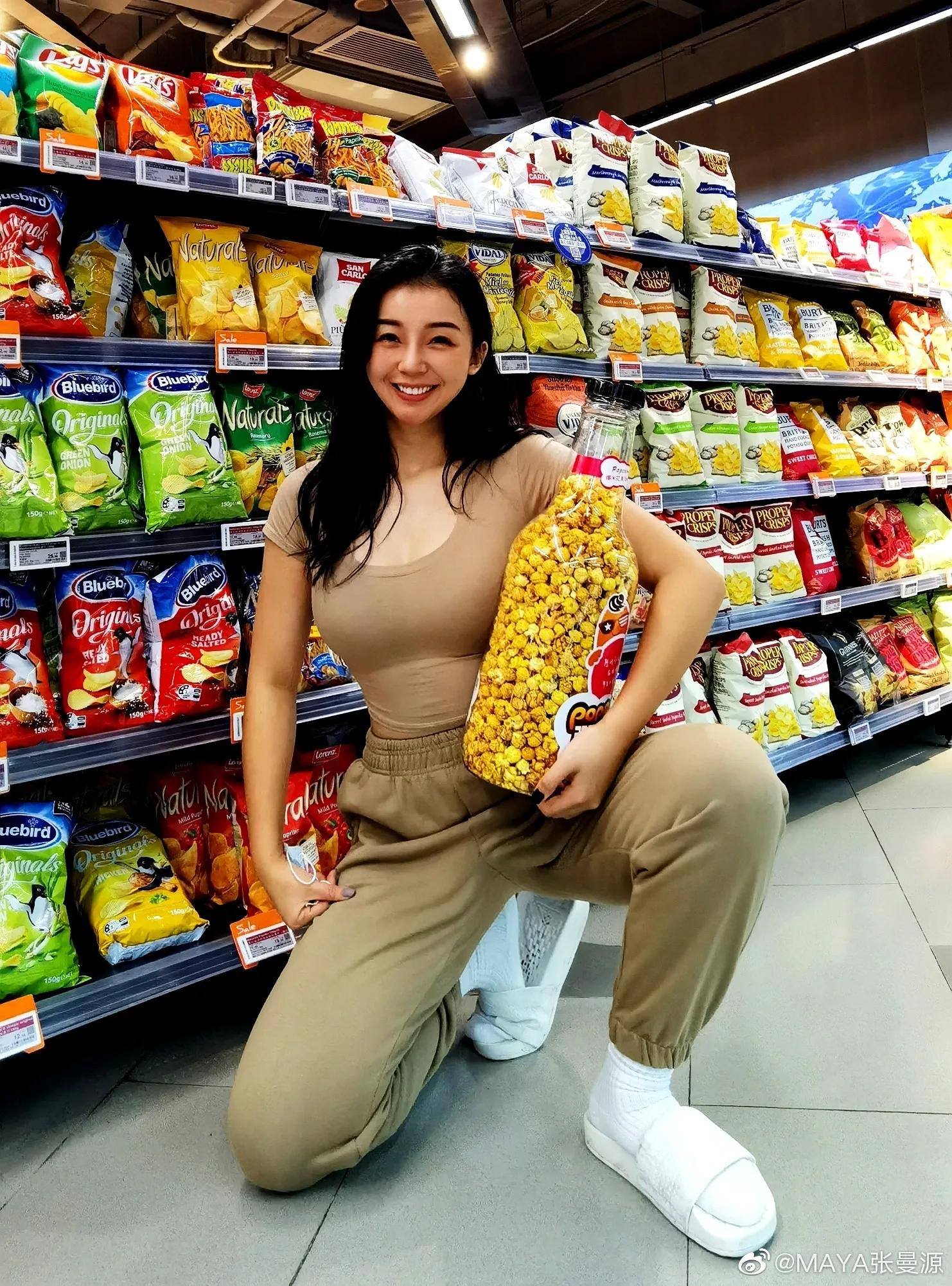 Look at the Chinese version of Kardashian! Zhang Manyuan's invincible figure - iNEWS