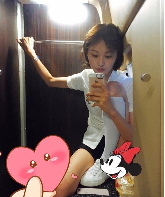 Zhang Heng once again hit Zheng Shuang with a five-minute video, and ...