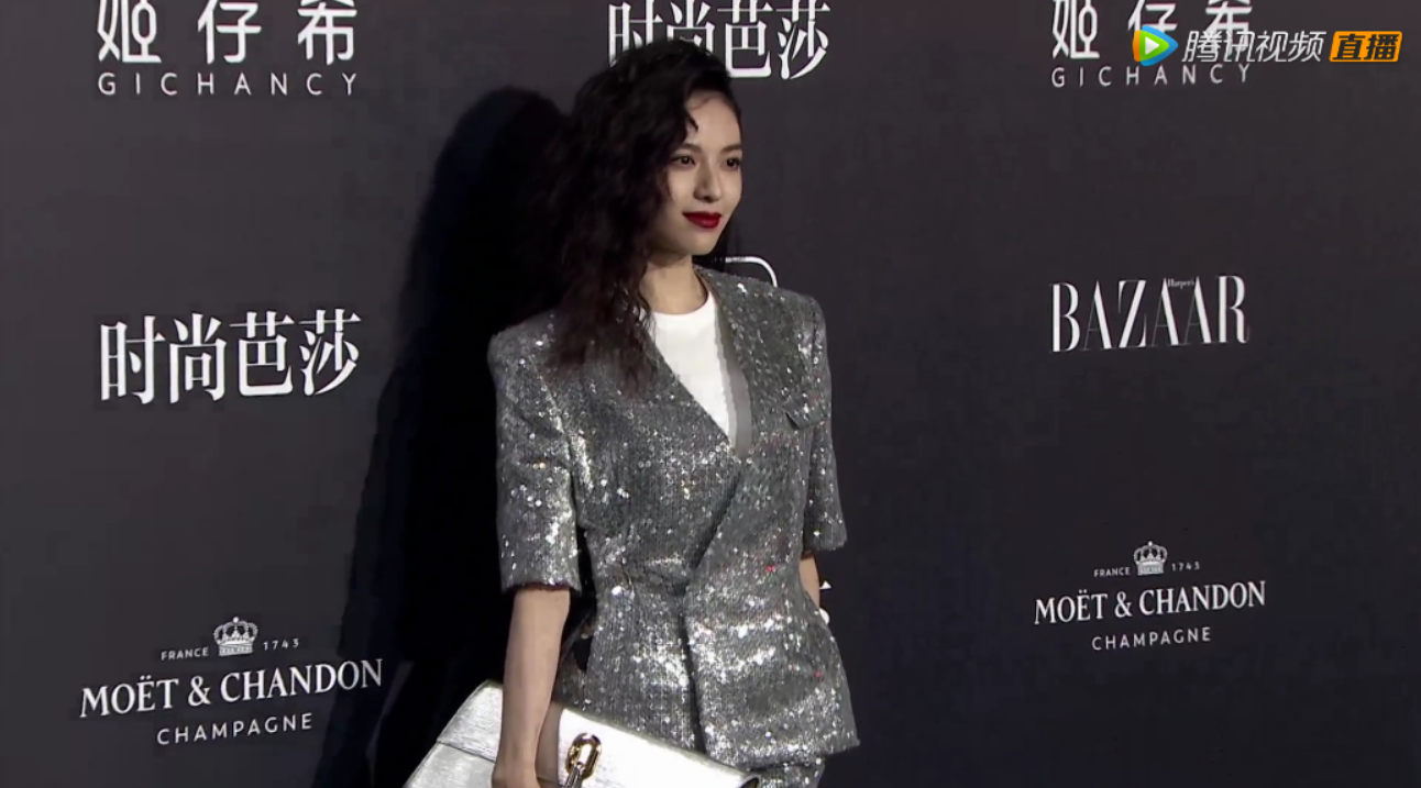 Bazaar: Zhang Binbin, Li Zefeng, Jin Chen, Gong Jun, baby, Yang Zi, Ni ...