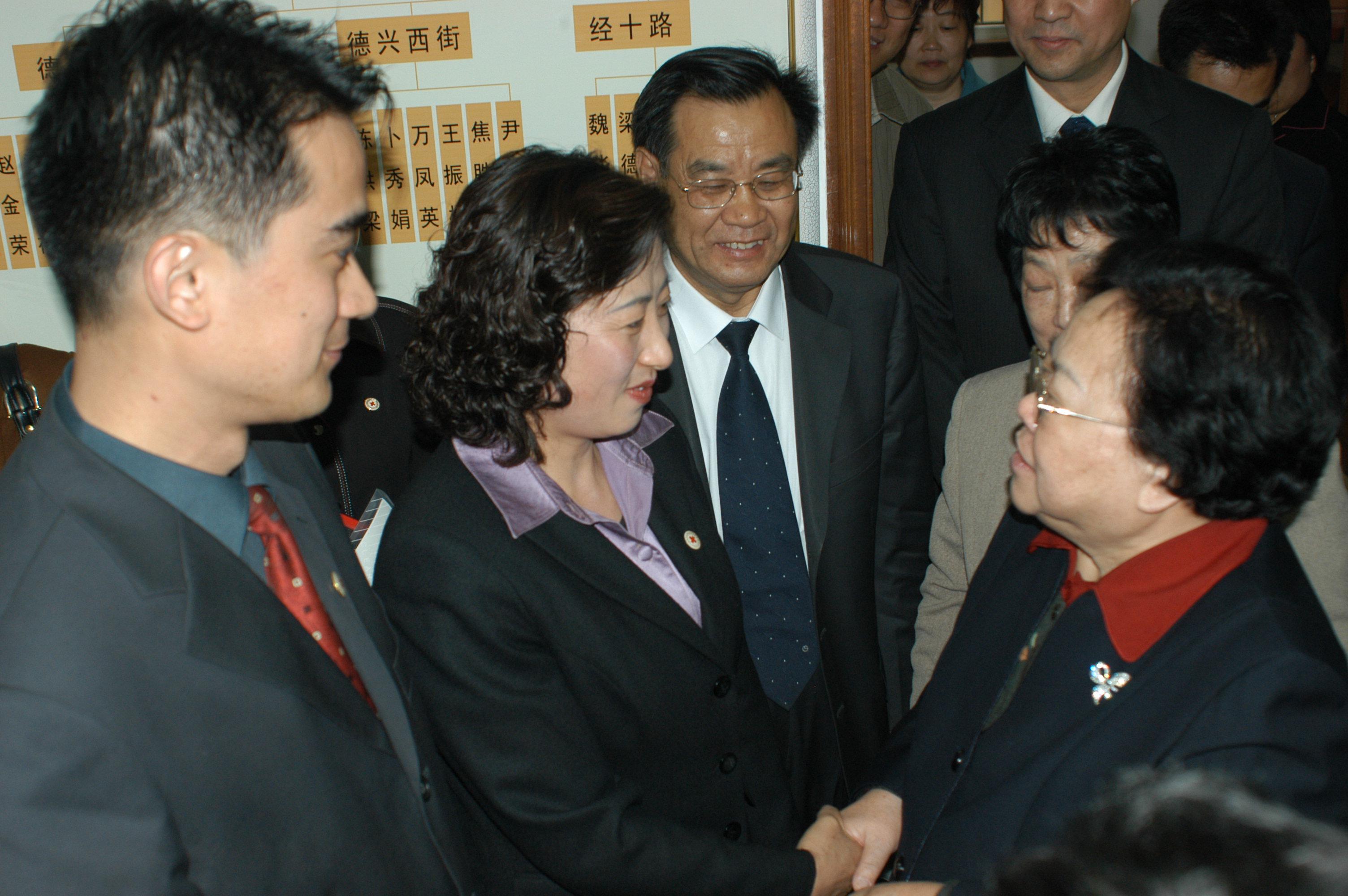 Professor Li Fengxia became the first psychologist in button family ...