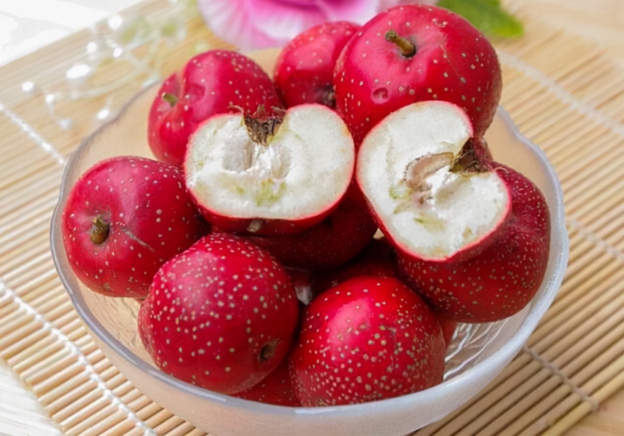 Eating hawthorn can help lower blood fat?Doctor: If you want to ...