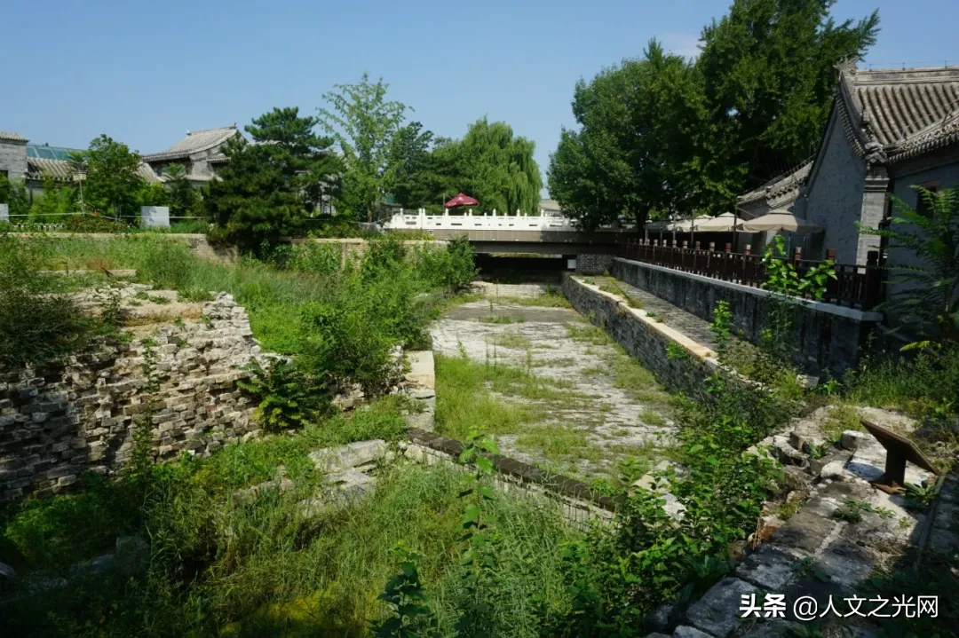 Walk along the ruins of the Yuhe Old Road and feel the cultural charm ...