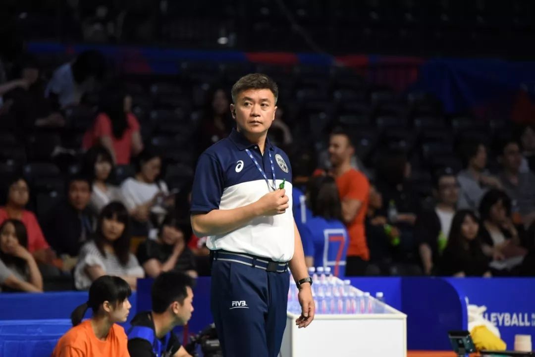 Only the Chinese referees in the three major goals!This professor from ...