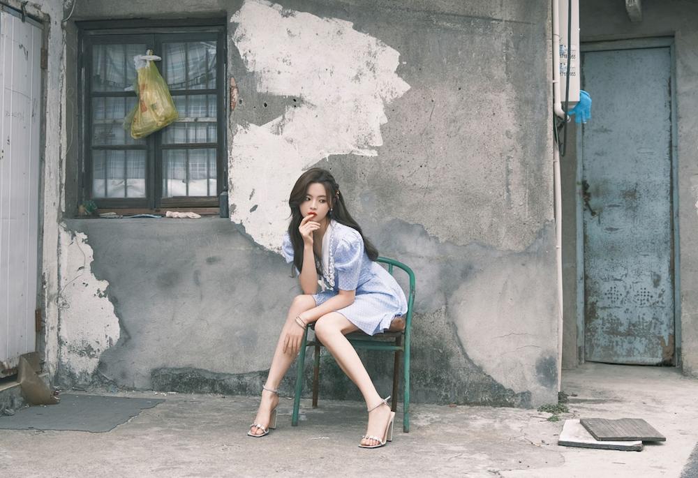 The 6 most beautiful "legs" in the entertainment industry, who do you ...