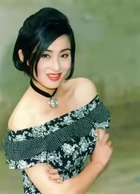 Shanghai actress-Zhang Min - iNEWS
