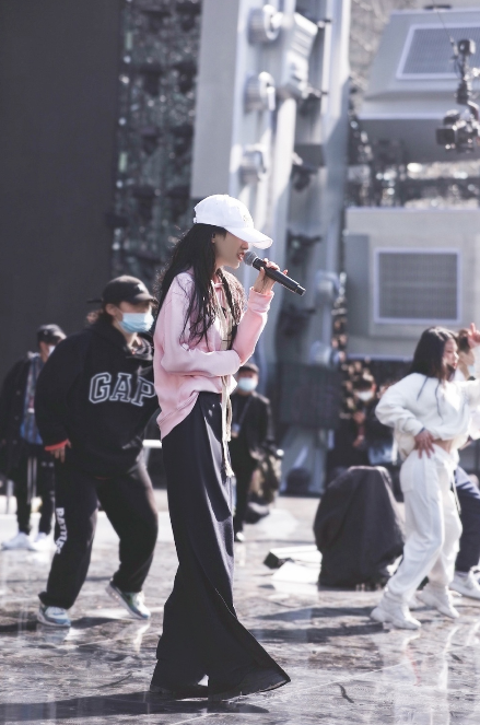 Why is Yang Ying Dior's darling? Seeing her wearing a tulle skirt with ...