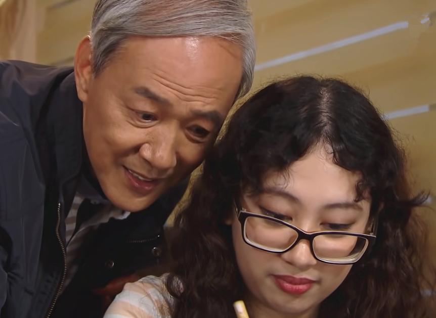 Congratulations!"Tung Chung Luo Hao Kai" love affair exposed, 22-year-old Li Ai'an showed close ...