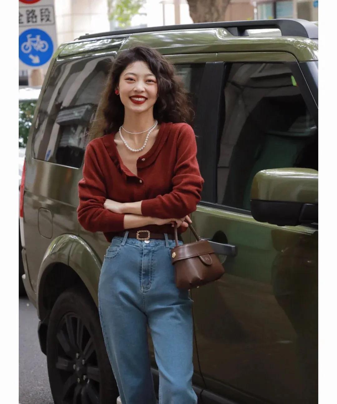 Hong Kong style retro wear, I can't keep the years, but the years keep ...