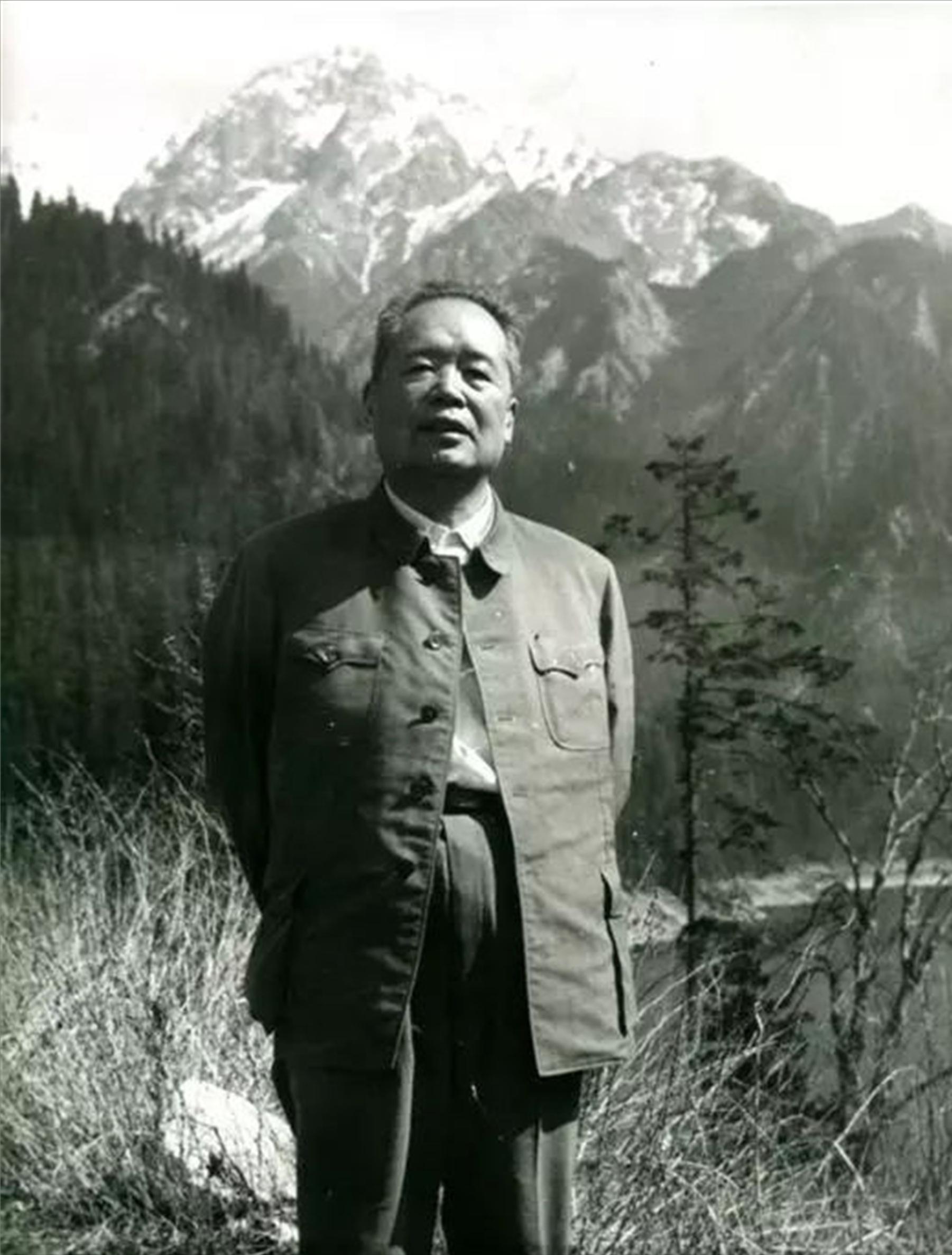 He was Fu Zuoyi's right-hand man, but he was buried in the Babaoshan ...