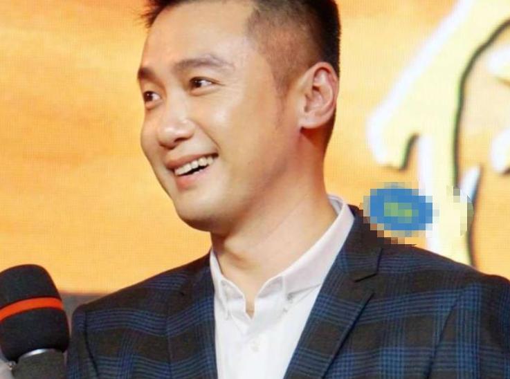 He used to be a handsome host of CCTV, but after leaving office, he ...