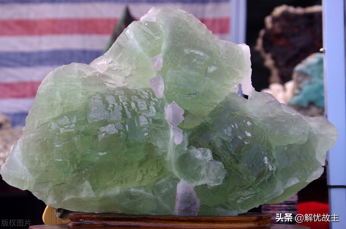 In addition to Hetian jade, Xinjiang's stones are also precious. Pick ...