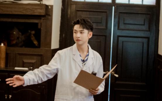 There is a kind of "accident" called Qi Sijun, who aspires to become Sa ...