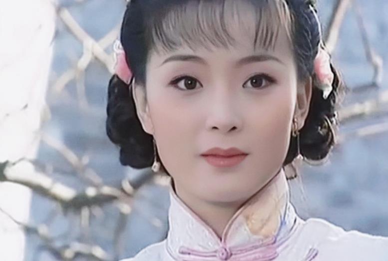 "Qing'er" Wang Yan: 23-year-old married a billionaire businessman, her ...