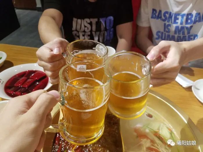 There is a reason why we eat hot pot sweating profusely in the summer ...