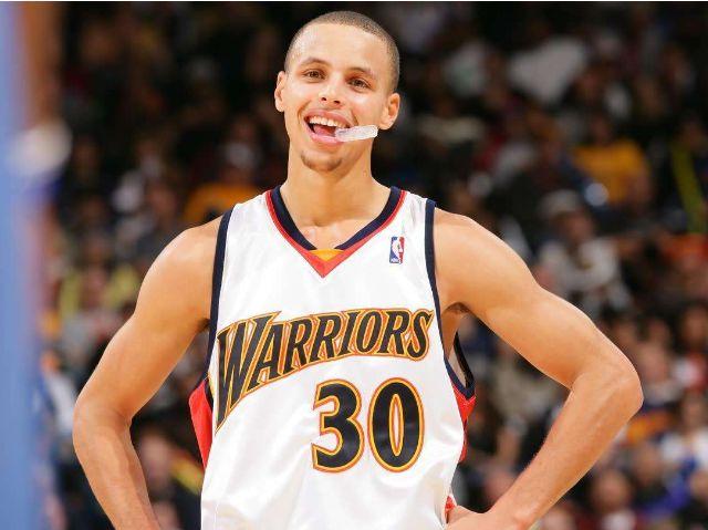 Curry's wife's peak looks and charming pajamas show affection, but the ...