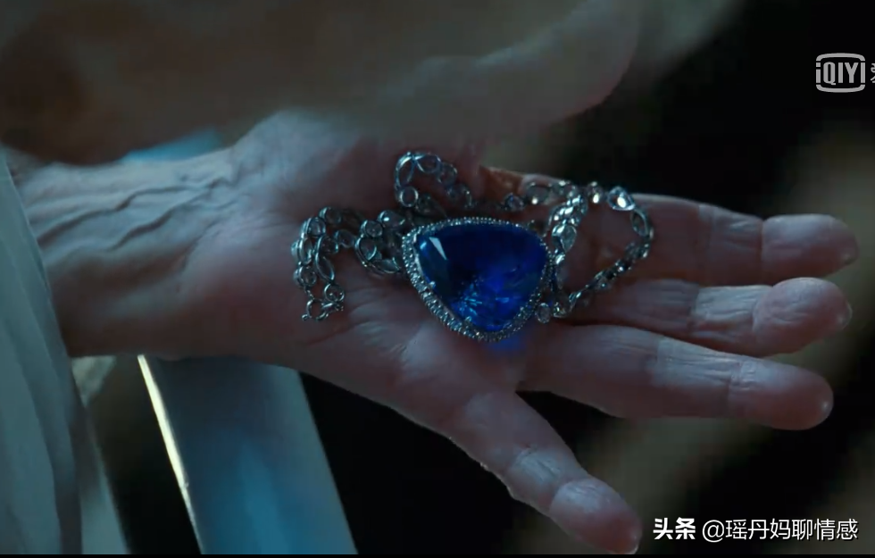 In the classic "Titanic", why did Ruth throw priceless diamonds into ...