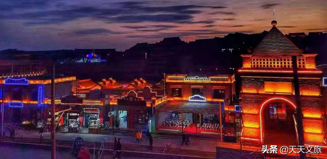 The ancient town of Longfengshan in Luoyang is open. Bring a backpack ...