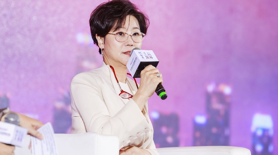 Li Shaohong talked about Yang Mi, accepting his actor's popularity and ...