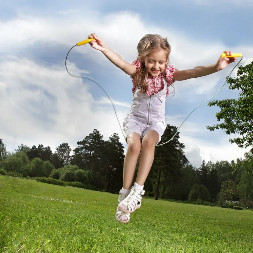 There are many benefits for children to skip rope - iNEWS
