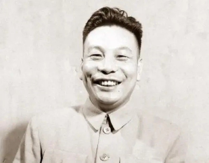 Famous Peking Opera Actor Gu Zhengqiu: Jiang Jingguo pursues a woman ...