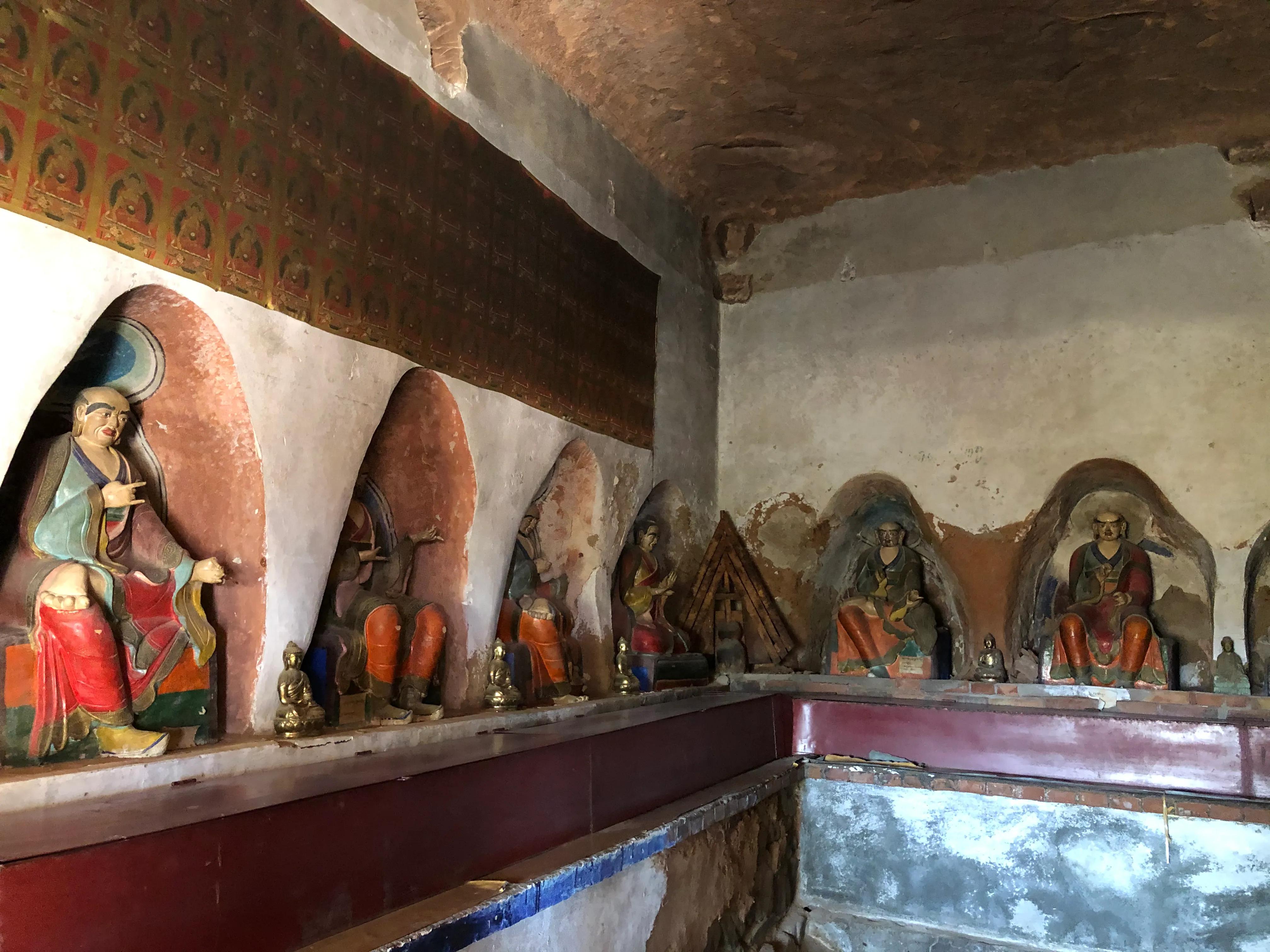 The Matisi Grottoes built on the cliffs, the only plank road in China ...